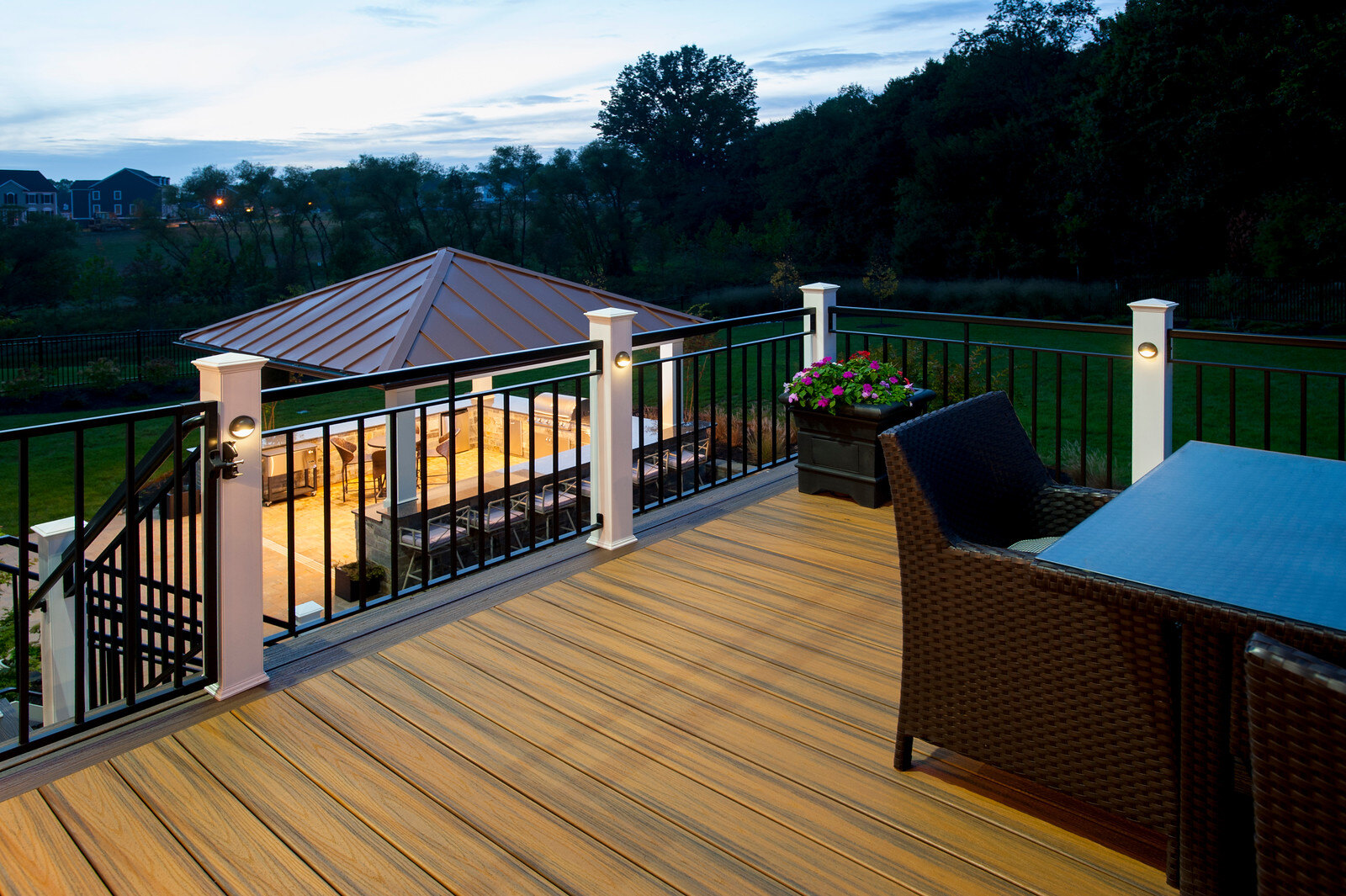 Enhancing Outdoor Spaces with Integrated Lighting Solutions